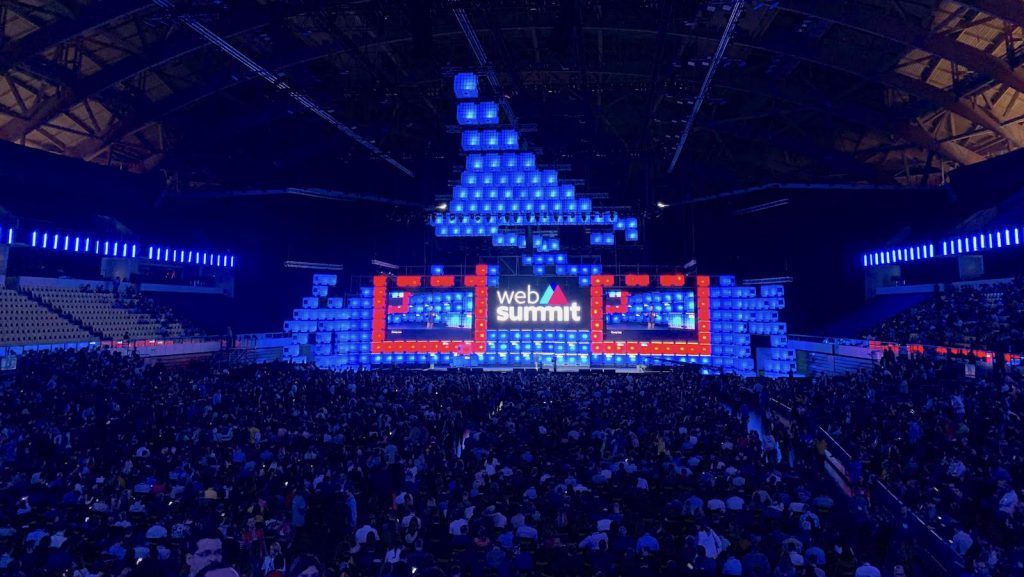 Booth exhibition at Web Summit 2019 #websummit | 株式会社Stroly - Share the ...